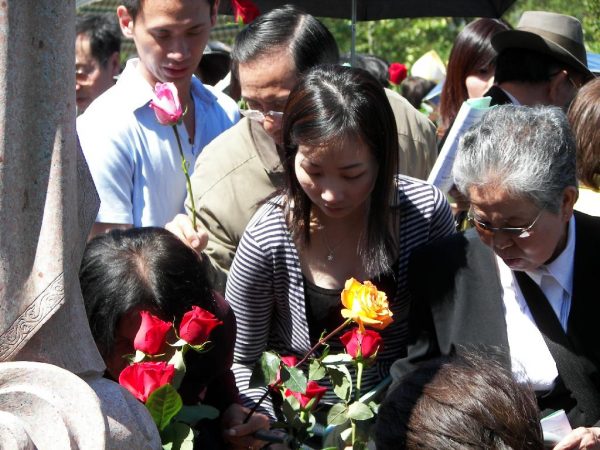 Holyrood Cemetery - Shoreline, WA Cemeteries