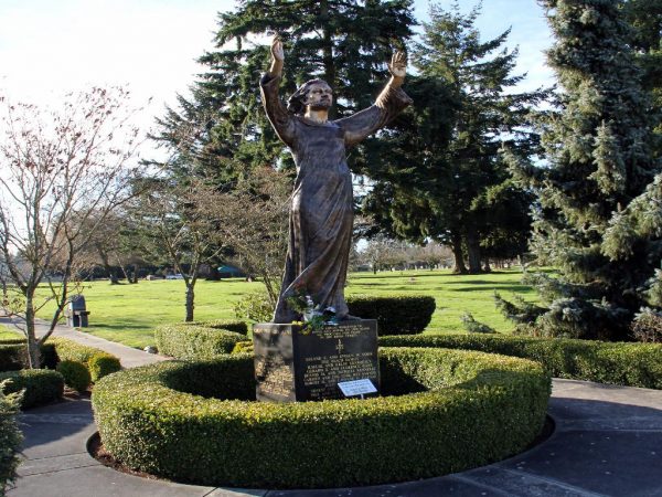 Holyrood Cemetery - Shoreline, WA Cemeteries