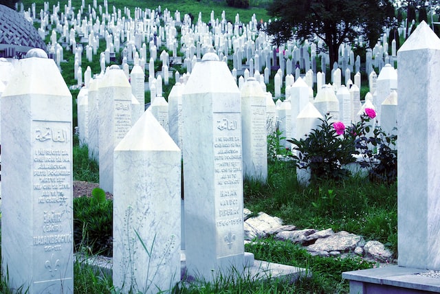 The Art of Memorialization:Beautiful and Meaningful Grave Markers